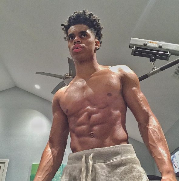 Eye Candy: Basketball Star Deven Hubbard - Popglitz