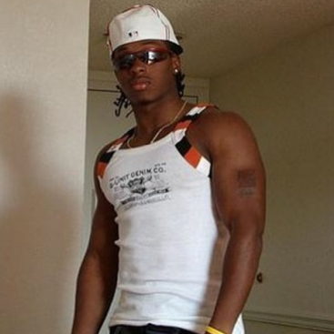 Morning Eye Candy: Footballer Michael Ray Garvin - Popglitz