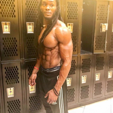 Eye Candy: Check Out This Hot Hollister Employee Shawn Cargill - Popglitz