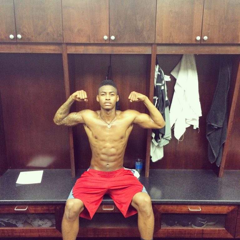 Dwayne Mckell’s Baller Brother Sheen Mack’s Caught J*rkin’ Off - Popglitz