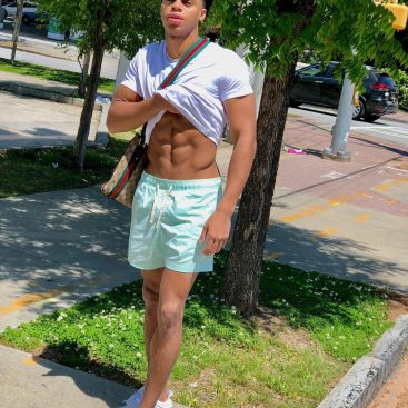 PopGlitz Exclusive: Baller & Social Media Star Deven Hubbard Talks Fame ...