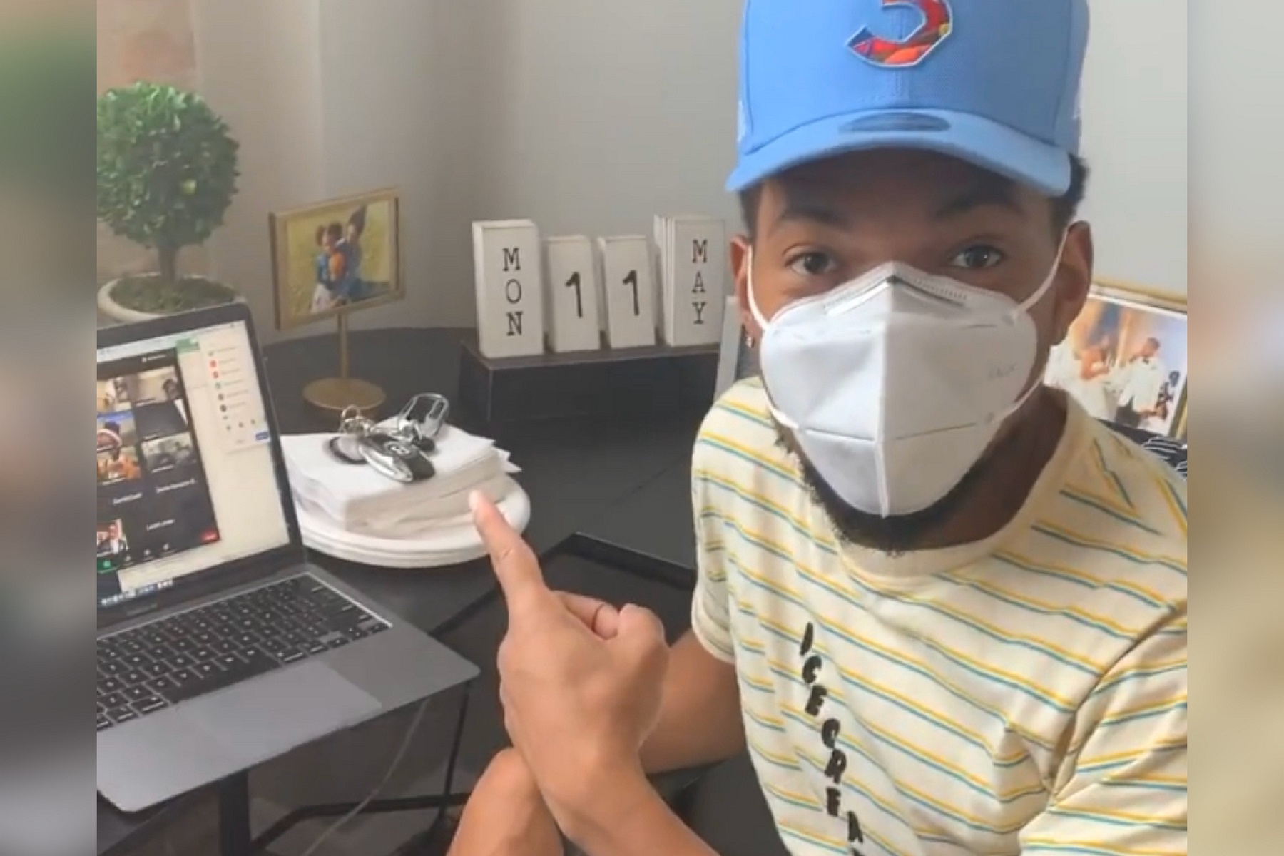 John Legend Comes to Chance the Rapper's Defense as He Shows His ...